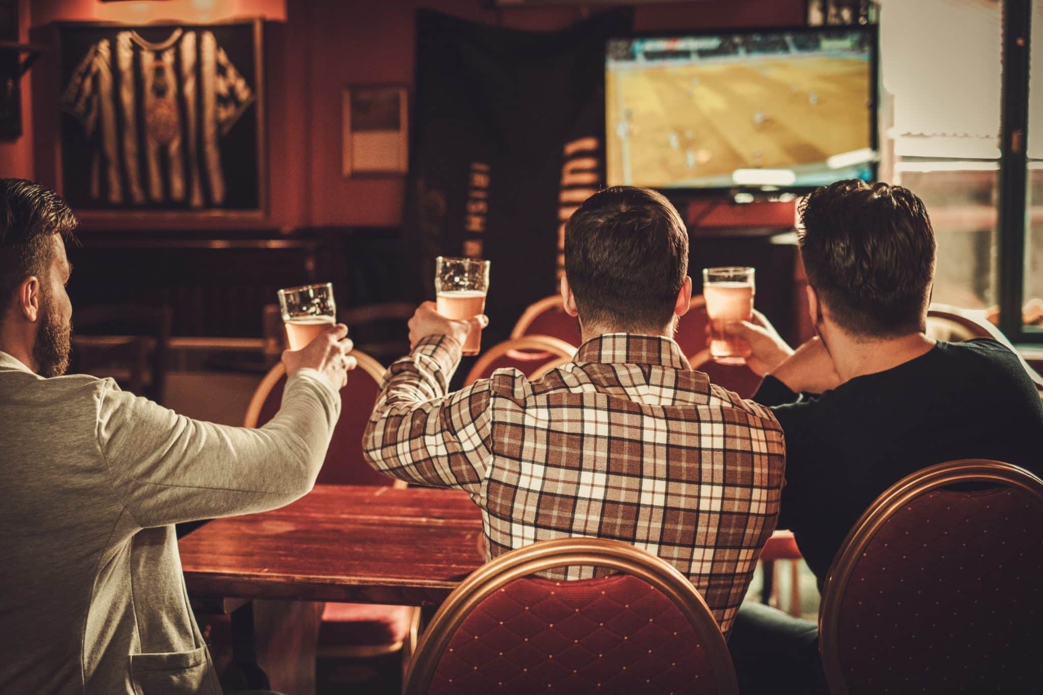 6 Reasons to Watch Your Favorite Game at the Best Gin Bar in NYC